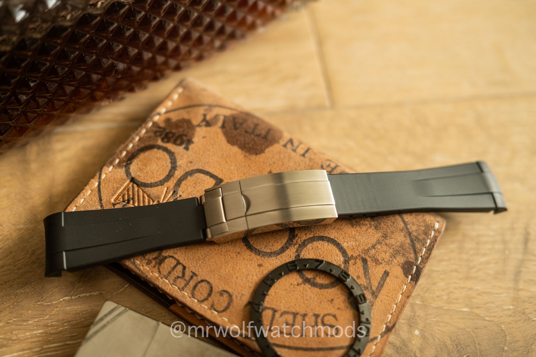 BLACK RUBBER STRAP – Rogue Watches